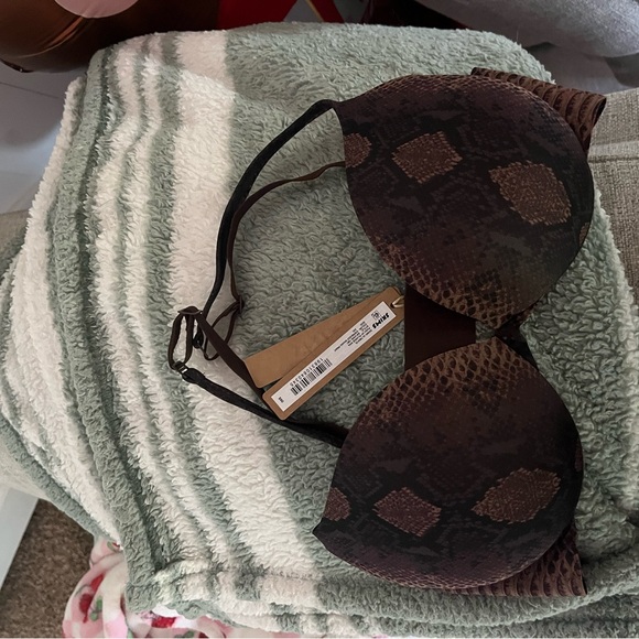 SKIMS | Intimates & Sleepwear | Skims Dark Brown Snake Print Bra ...